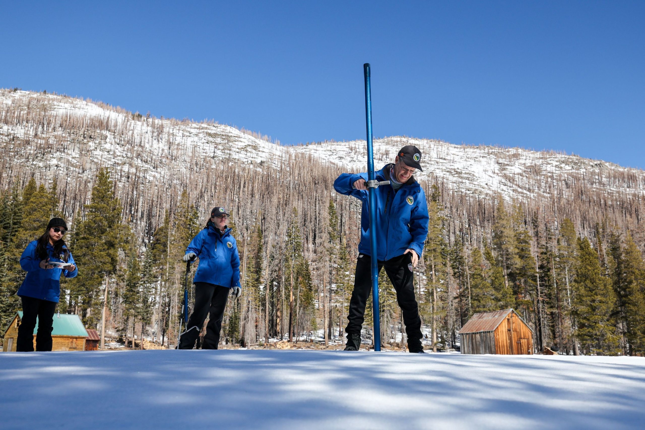State's snowpack measurement shows below-average levels in Sierra ...